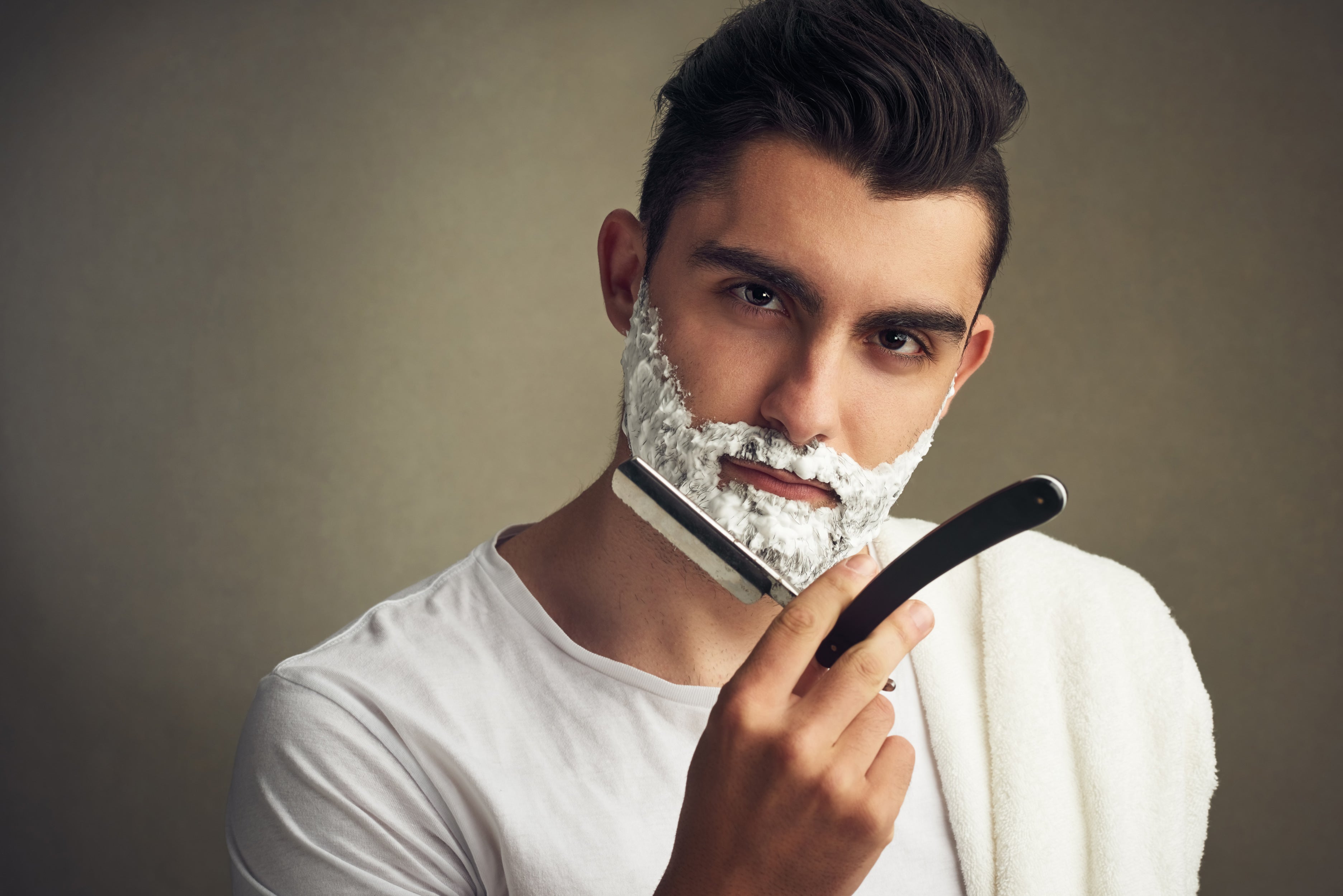Mastering the Cut-Throat Razor: Step-by-Step Shaving Guide – Nyx Beard
